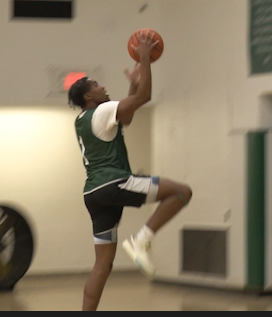Syracuse high school basketball superstar takes his team to a new level ...