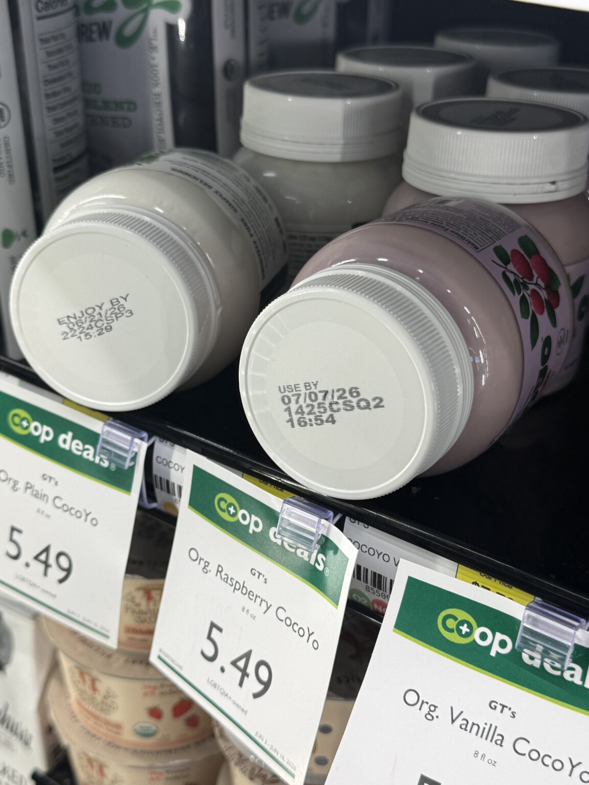 New York lawmakers approve bill to simplify food date labels, minimize ...